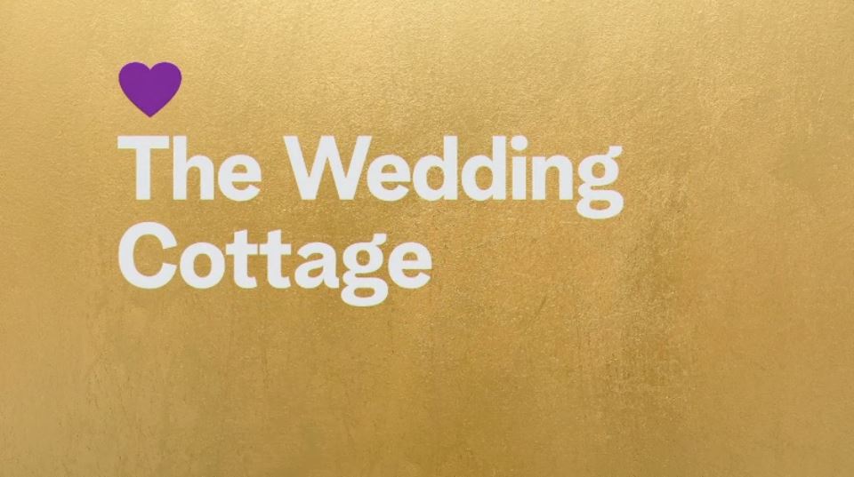 The wedding cottage hallmark location | Honestweddingadvice.com